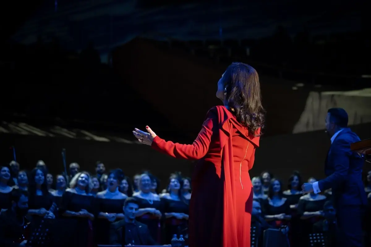 Türkan Şoray ve İyilik Korosu Ankara’da Büyüleyici Bir Akşam Sunuyor